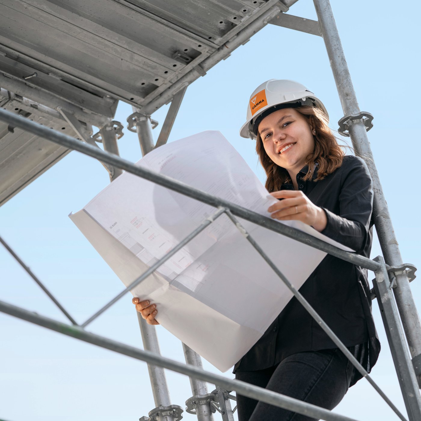 Stiftung Artisana | Wie sich Rahel auch in luftiger Höhe sicher fühlt